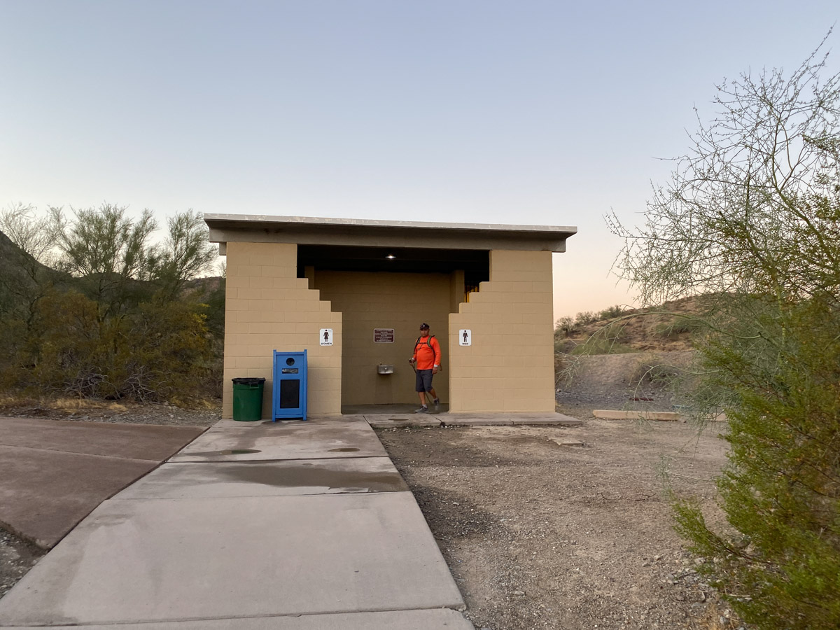 Hiking Piestewa Peak from Dreamy Draw in the Phoenix Mountains Preserve