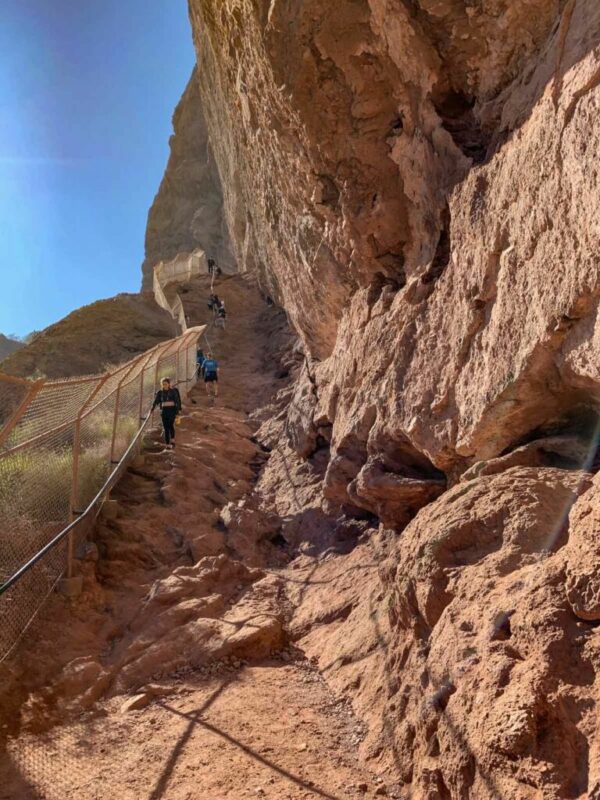 Hiking Camelback Mountain via the Echo Canyon Trail - SoCal Hiker