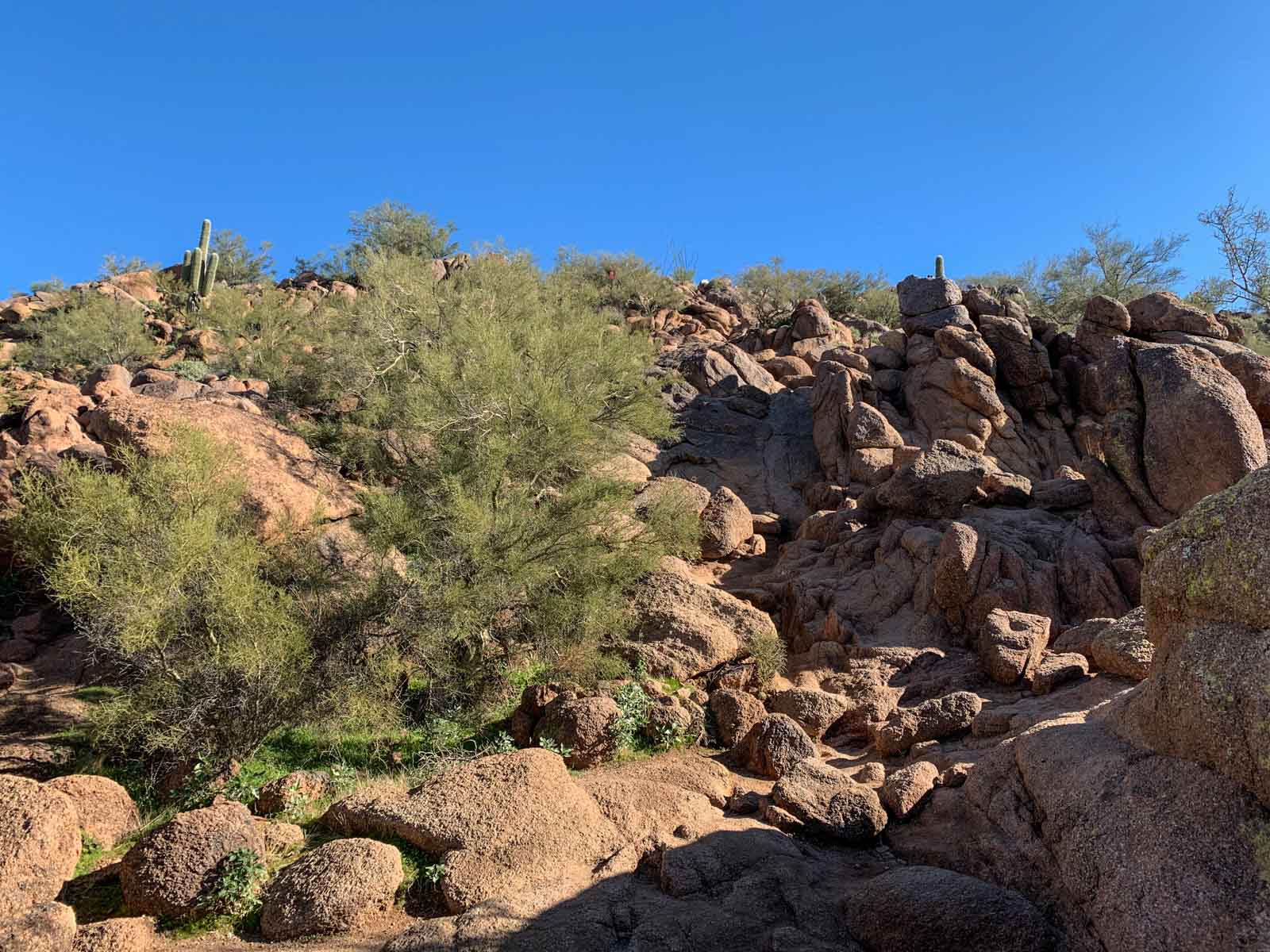 Hiking Camelback Mountain via the Echo Canyon Trail - SoCal Hiker