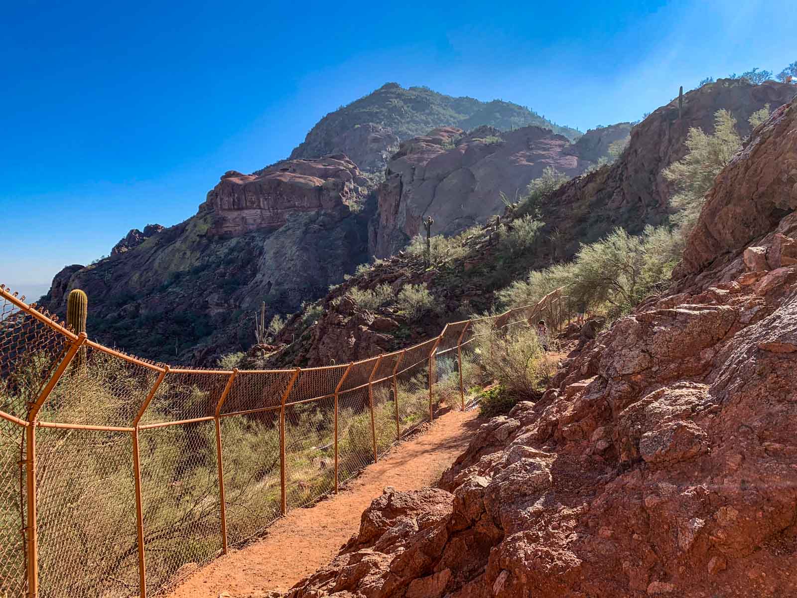 Hiking Camelback Mountain via the Echo Canyon Trail - SoCal Hiker
