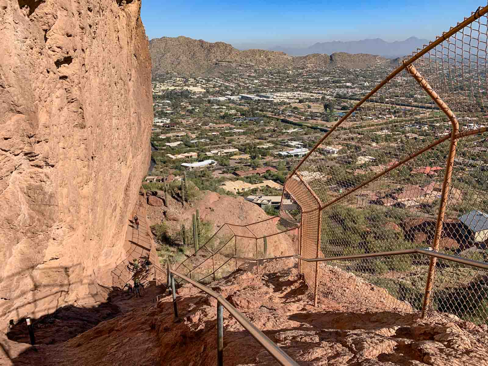 Hiking Camelback Mountain via the Echo Canyon Trail - SoCal Hiker